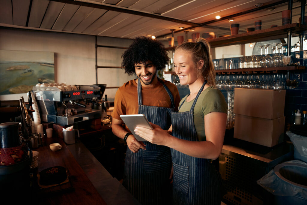 Restaurant Labor Trends 2025: Rising Wages Drive Need for Retention, AI ...